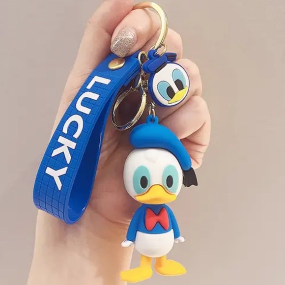 UpnUpBoutique | Accessories | Disney Donald Duck Keychain | Poshmark